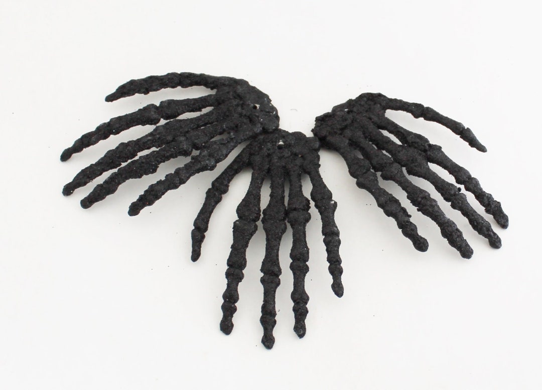 ONE Glitter Black Skeleton Hand | Halloween Skeleton | Artificial Bones ...