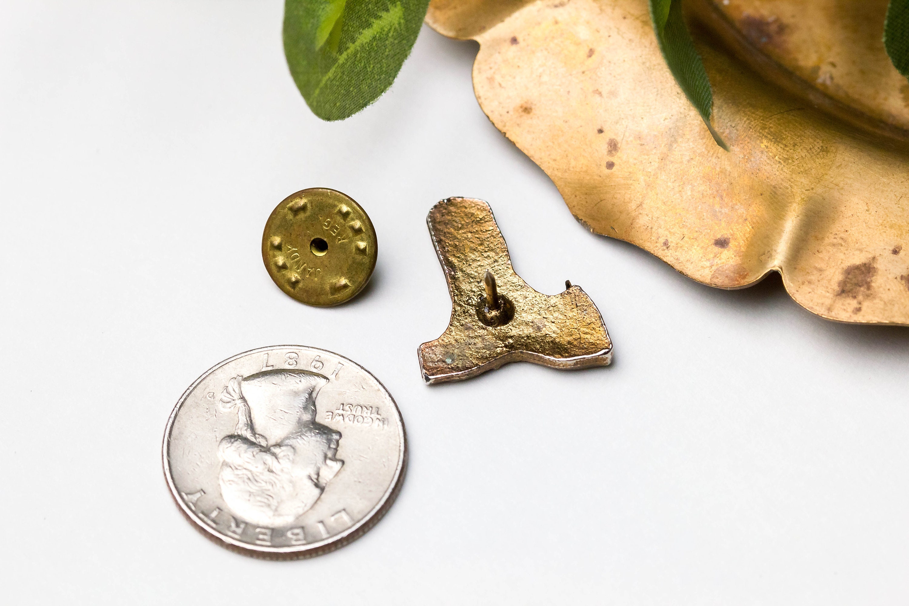 Vintage Gold Tone Revolver Gun Pin Jandy Brooch - Etsy