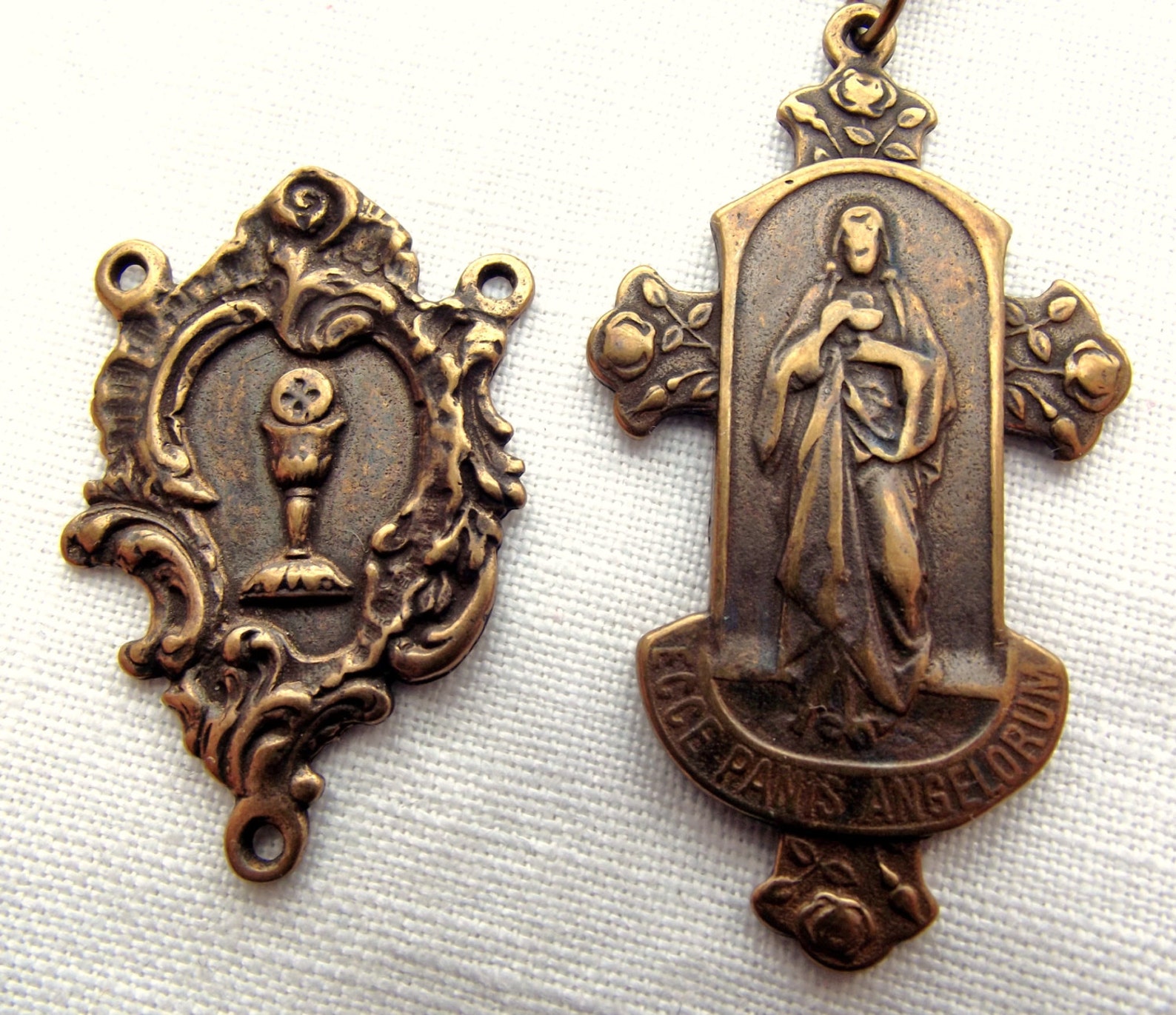 Blessed Sacrament Monstrance Chaplet Medal Set - Etsy