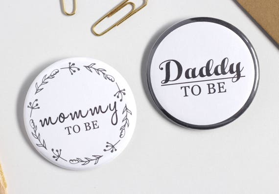 2.25 Round Mommy to Be Daddy to Be Pinback Button - Etsy