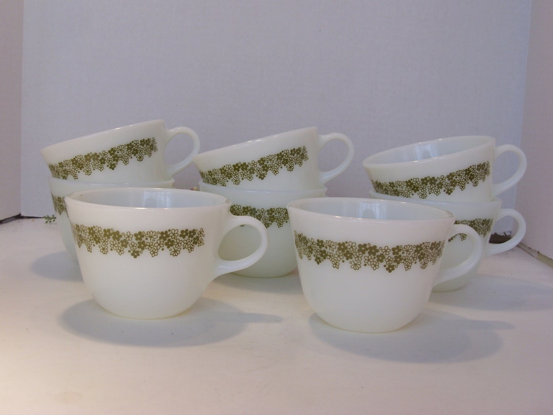 Pyrex Set of Eight Milk Glass Coffee Cups Tea Cups in Green Crazy Daisy ...