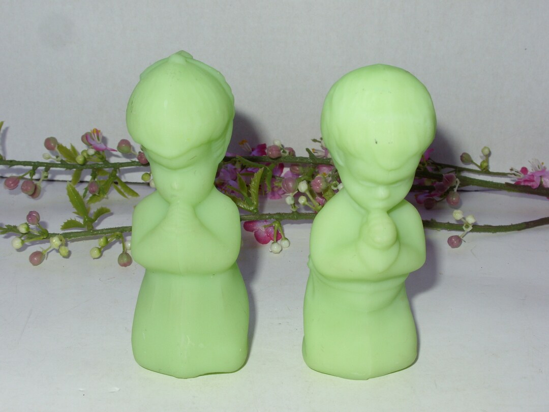 Fenton Green Uranium Custard Glass Boy and Girl Praying Figurines ...