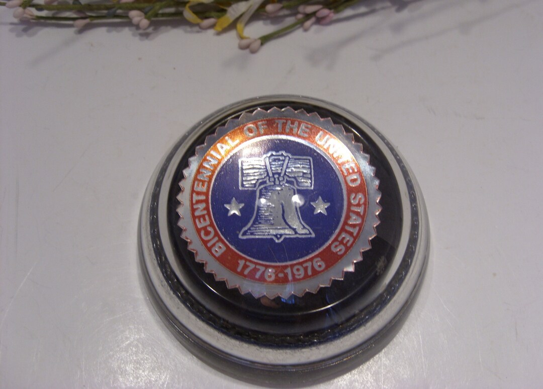 Vintage 1976 Bicentennial Liberty Bell Paperweight: Collectible - Etsy