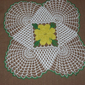 Large Vintage Crocheted Yellow Rose Doily - Etsy
