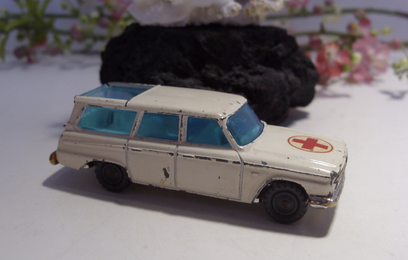 Husky Studebaker Wagonaire Ambulance 1960's Toy Vehicle - Etsy