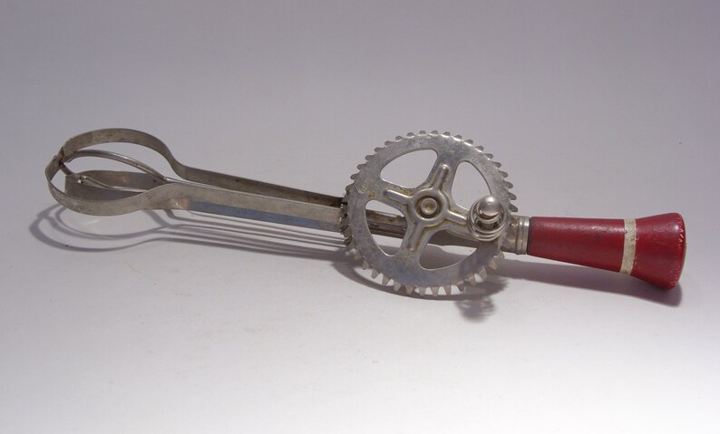 Ecko Vintage Egg Beater Mixer With Red and White Wood Handle - Etsy