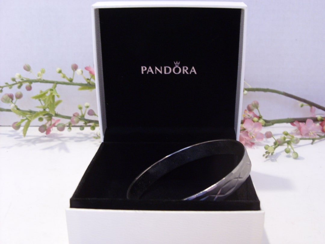 Pandora NOS Hinged Bracelet Jewelry Box White Pandora Jewelry Box Lined ...
