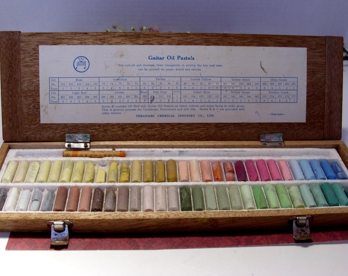 Guitar Oil Pastel Set USED Vintage 60 Colors in Original Wood Box Non ...