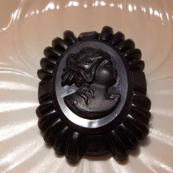 Black Bakelite Cameo - Etsy