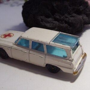 Husky Studebaker Wagonaire Ambulance 1960's Toy Vehicle Made in Britain ...