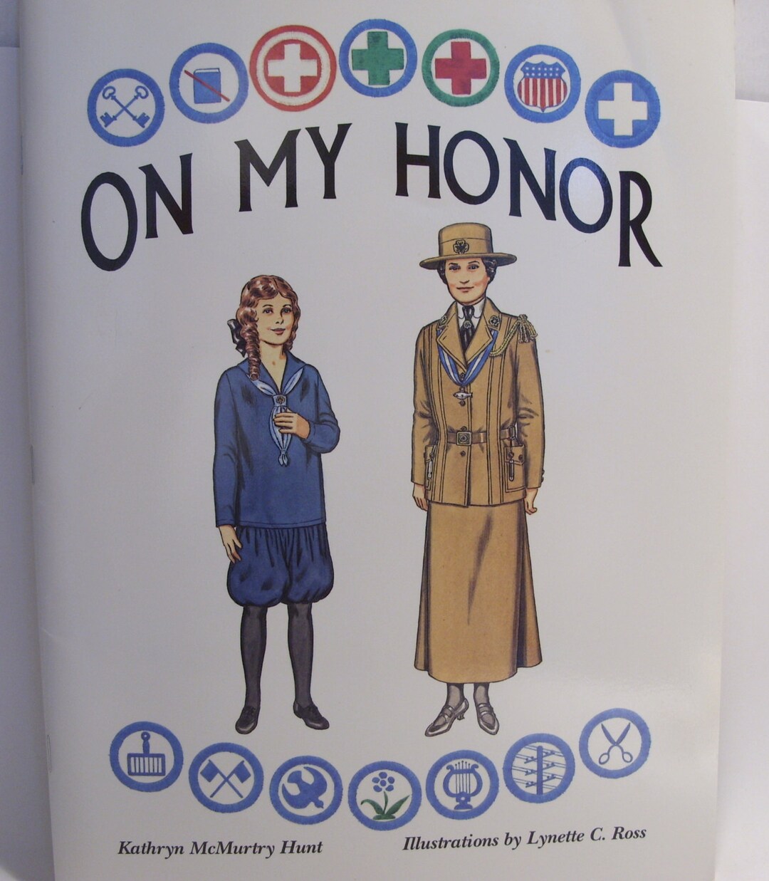 Girl Scout on My Honor A Paper Doll History of the Girl Scout Uniform ...
