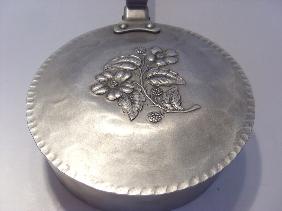 Hammered Aluminum Silent Butler is Hand Forged by Everlast Metal ...