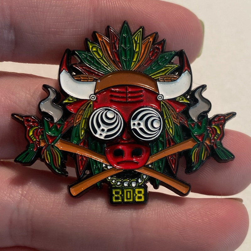 Bull Lapel Pin - Etsy