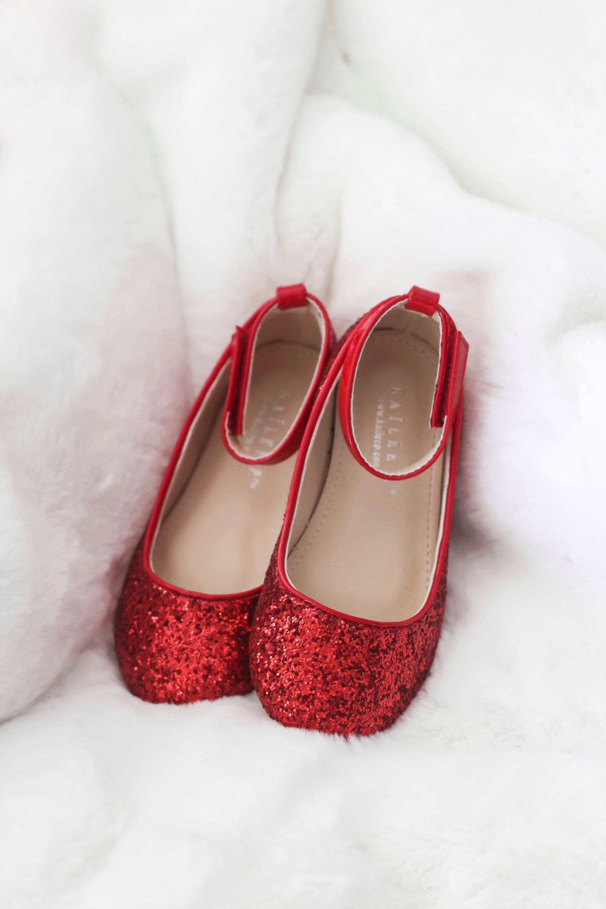 Ruby Red Sparkle Shoes | atelier-yuwa.ciao.jp