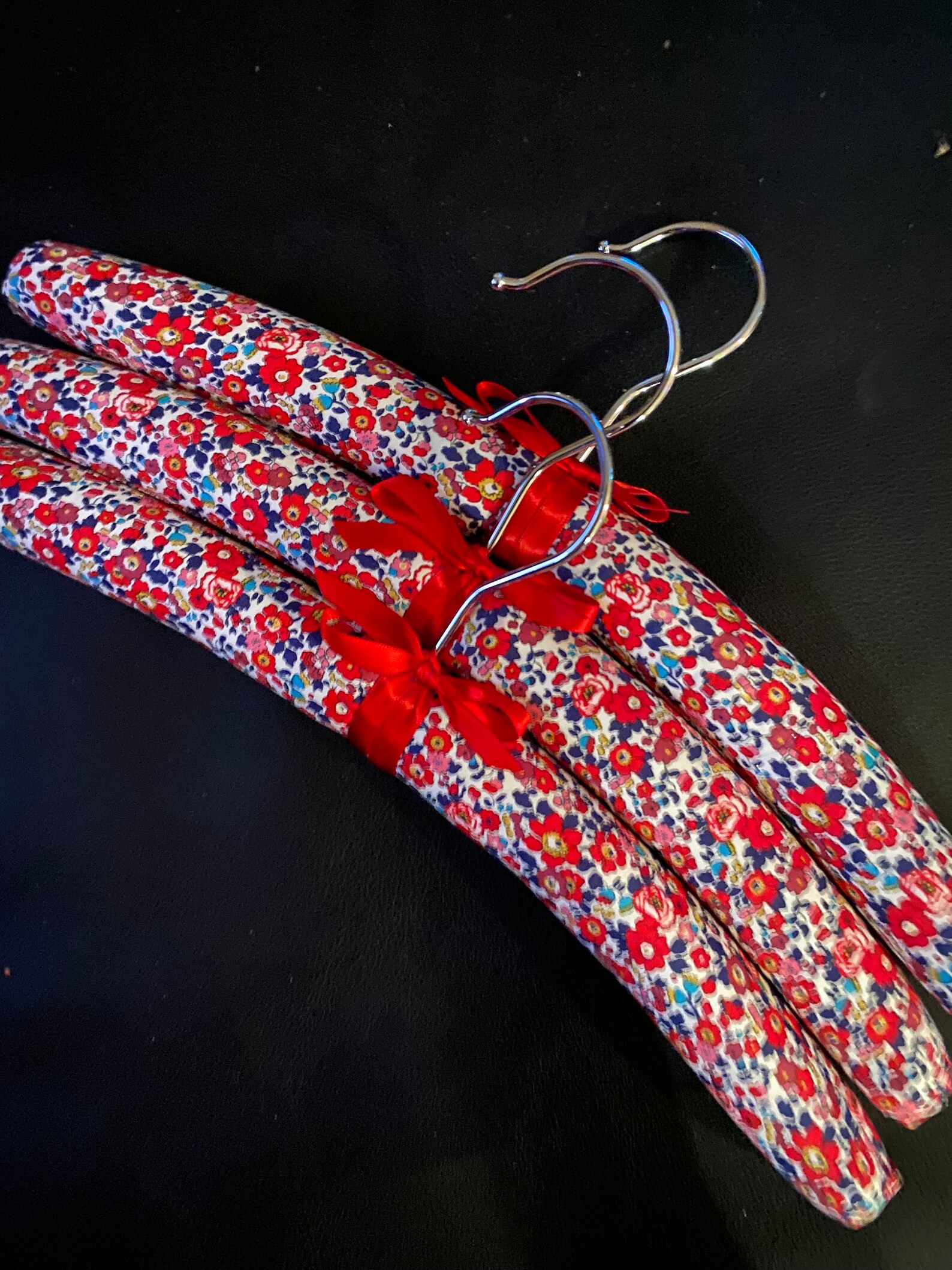 Liberty of London Betsy Ann Padded Clothes Hangers in Red. Closet ...