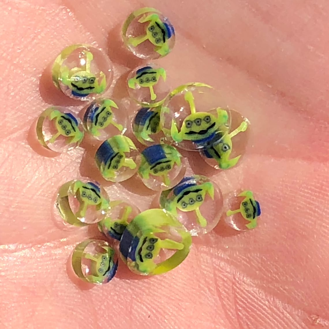 3 Eyed Alien COE104 Murrini chips | Etsy