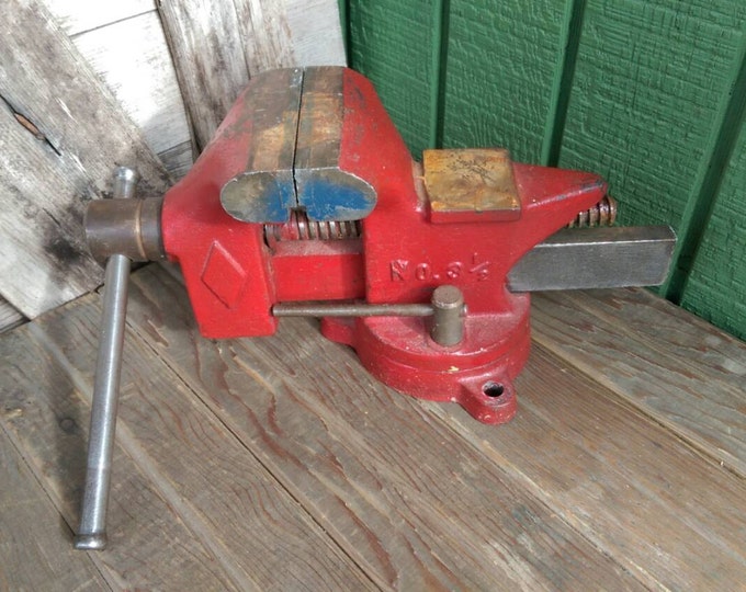 Ace No. 3 1/2 Locking Swivel Bench Vise With Anvil and Pipe Grips Red ...