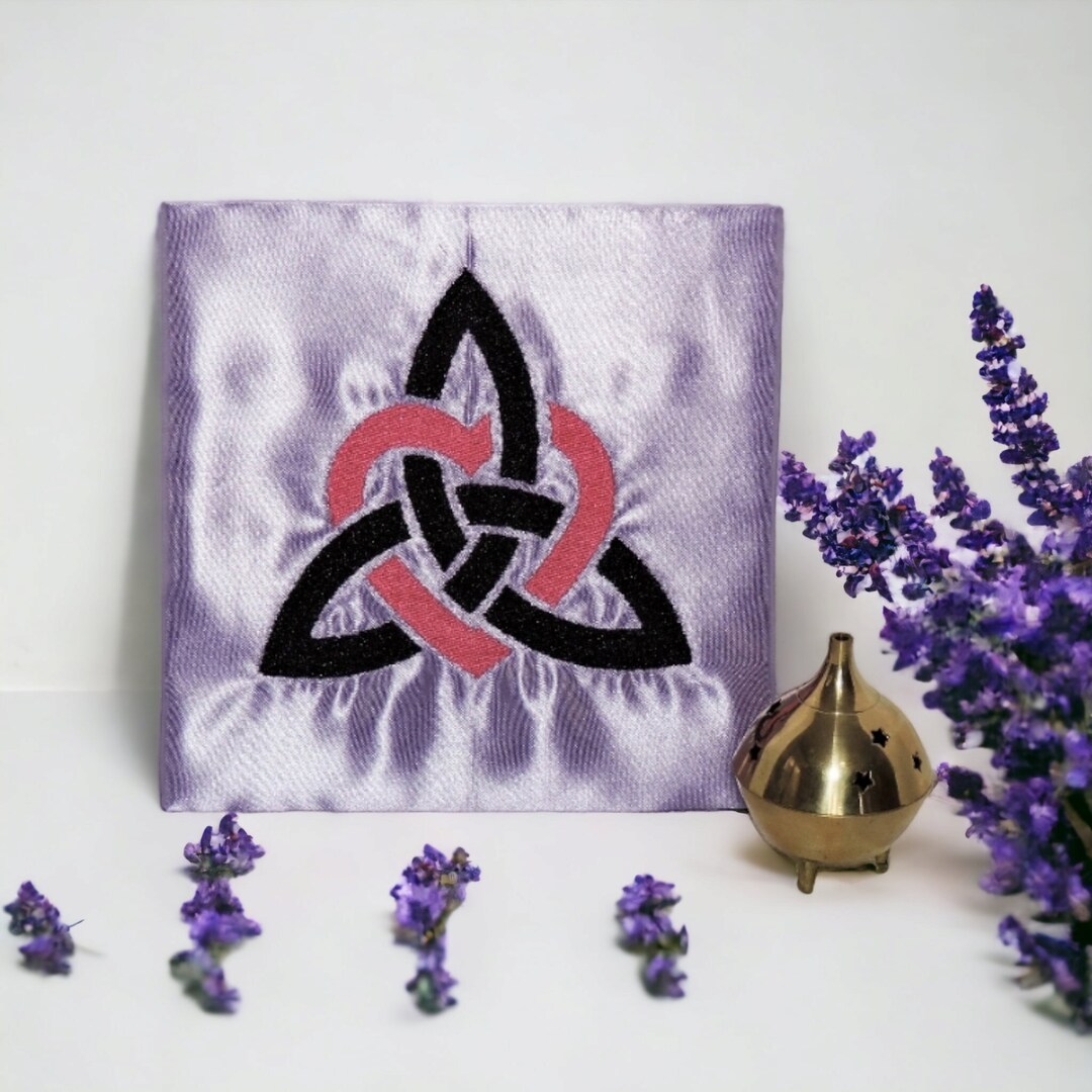 Purple Handmade Altar Cloth 27"x21" RTS Wiccan Celtic Pagan Altar Tool ...