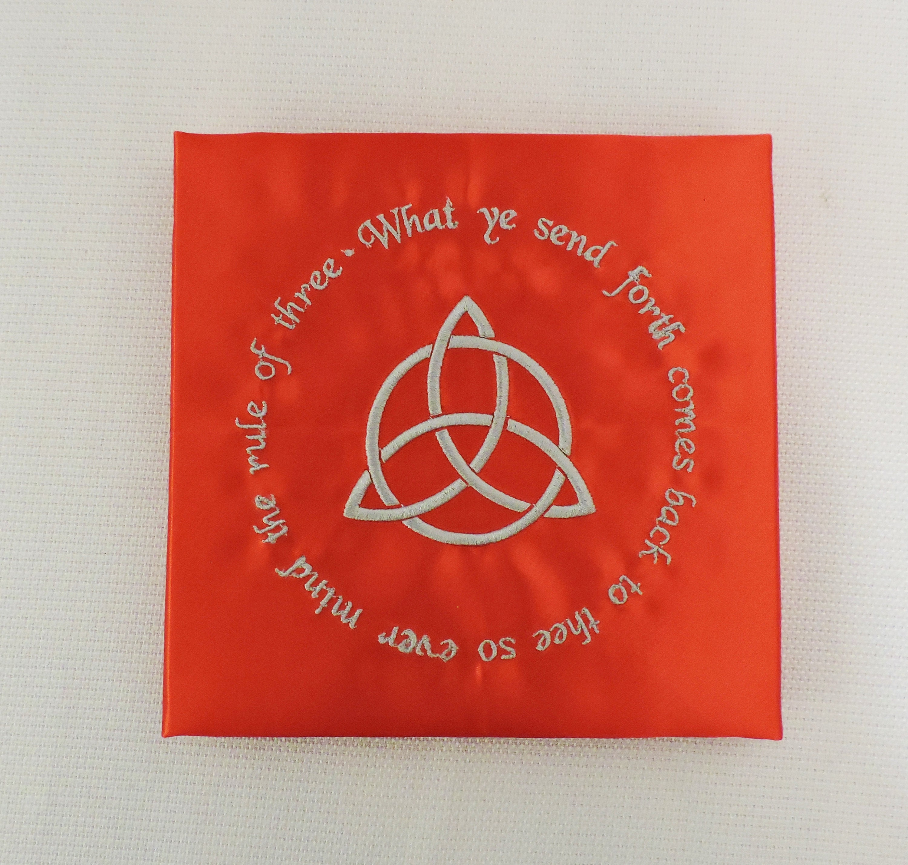 Red Altar Cloth Rule of Three Triquetra Wiccan Shrine Cloth | Etsy