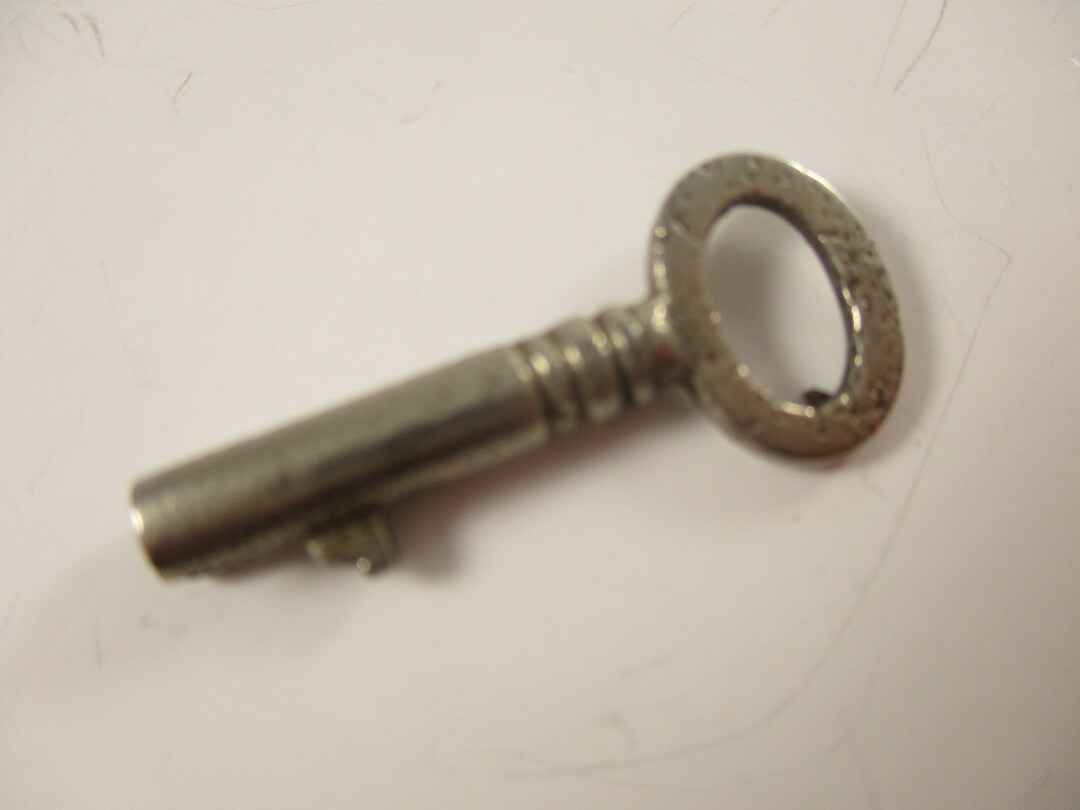 Antique Key, Small Skeleton Clock Cabinet Key, Open Barrel Supplies ...