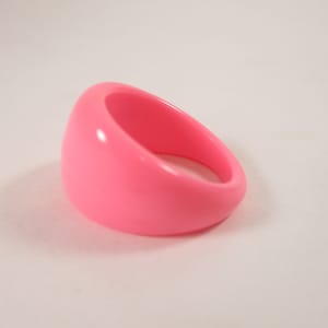Chunky Bubblegum Pink Acrylic Ring, 90s Retro Fashion Colourful ...