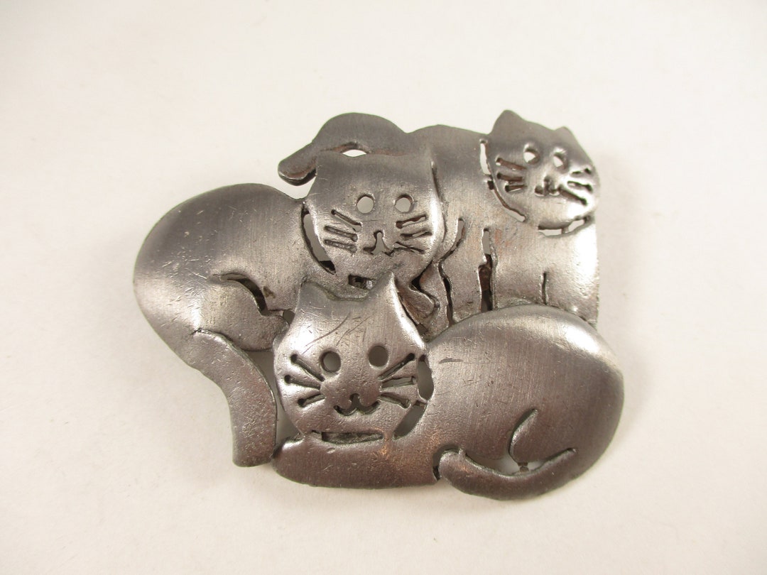 Vintage Ultra Craft Pewter Cat Brooch , Pretty Kitty Pile Figural Pin ...