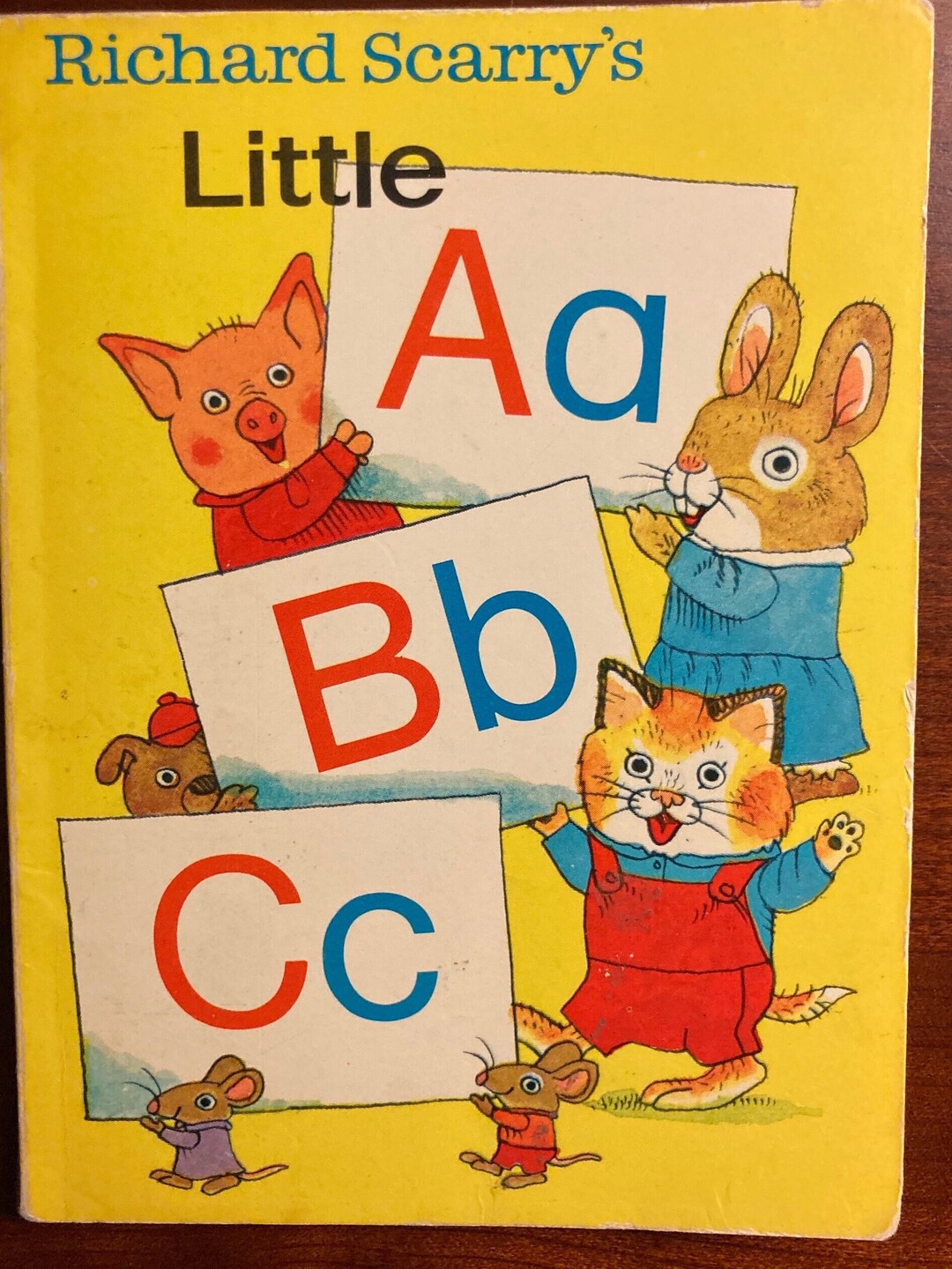 Richard Scarrys Little ABC, Vintage Busy World Book - Etsy