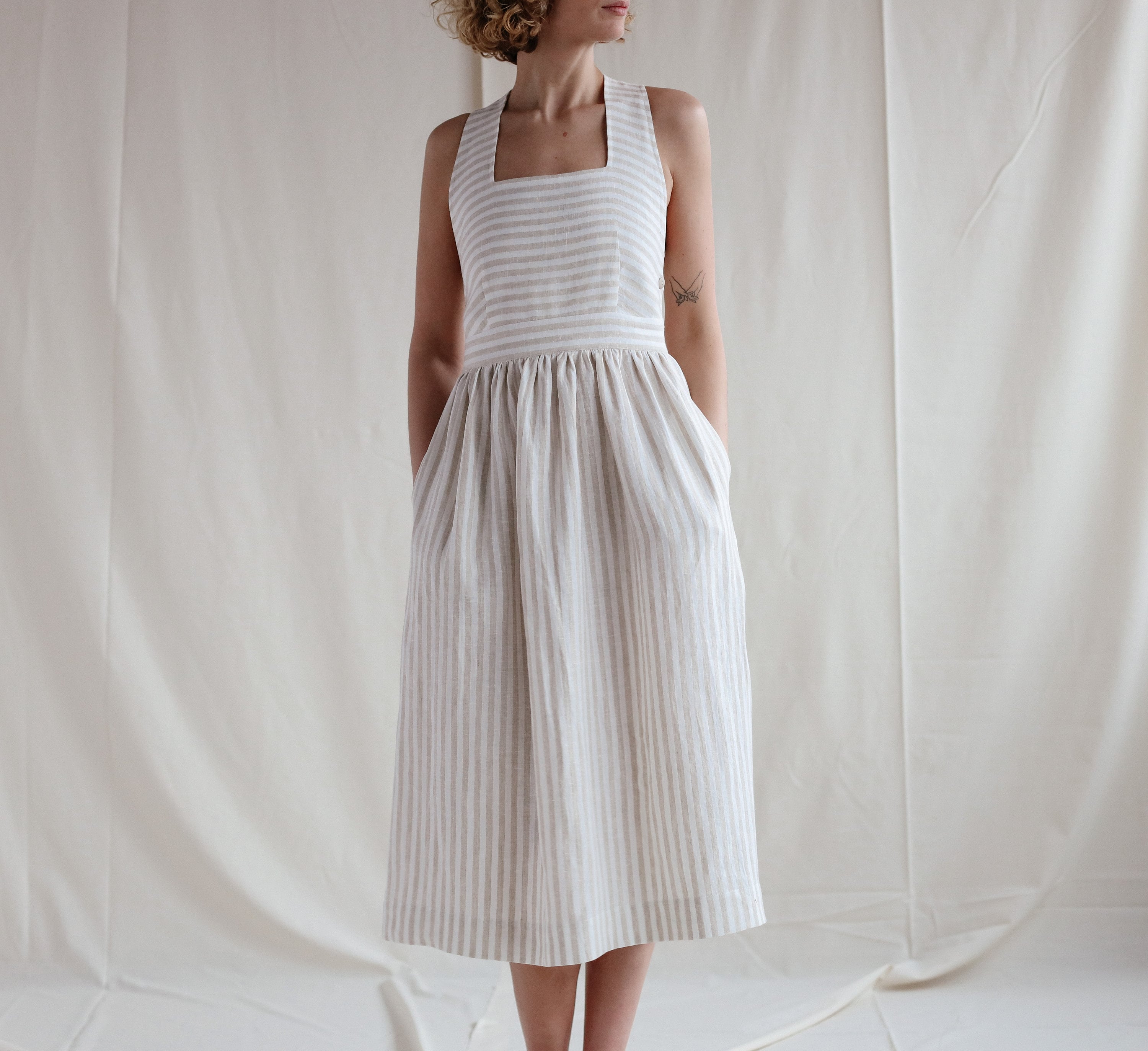 Linen Apron Dress / Handmade by OFFON Clothing - Etsy Canada