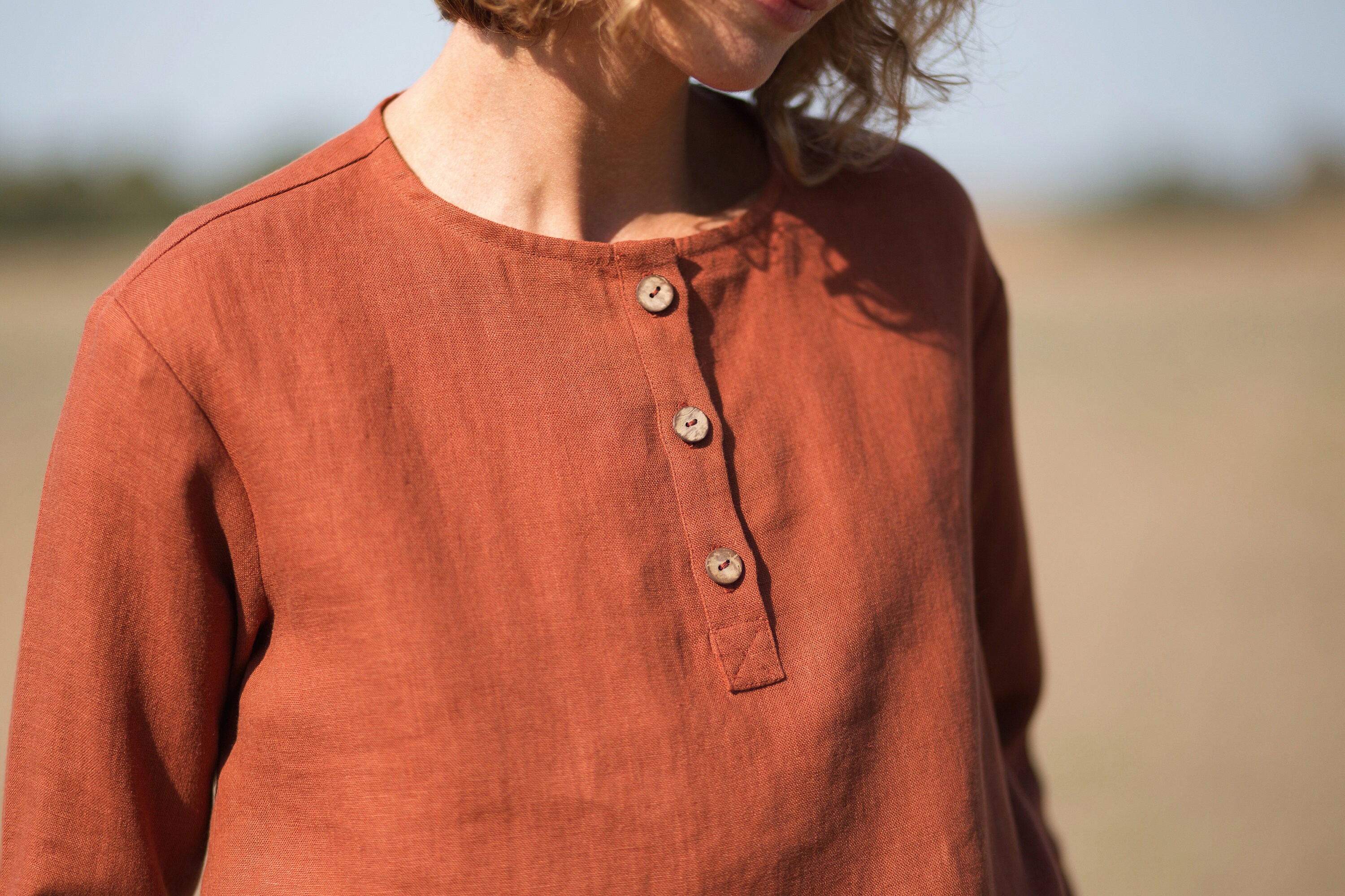 Classic Linen Top in 3/4 Sleeves / OFFON CLOTHING | Etsy