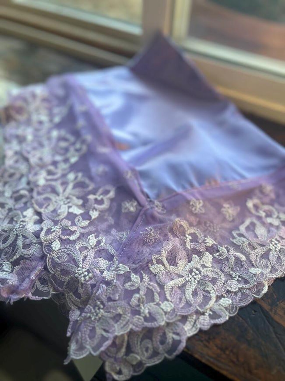 Lavender Tailor Size With Lavender and Cream Lace, Lapscarf 29x23 ...