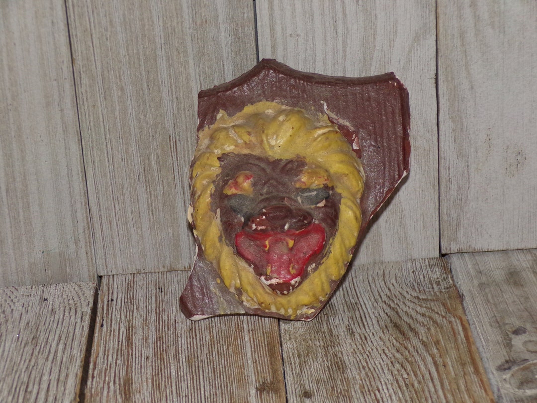 Vtg Cub Scouts LION HEAD MEMORY Broken Plaster Lion. Scout Memory Lion ...