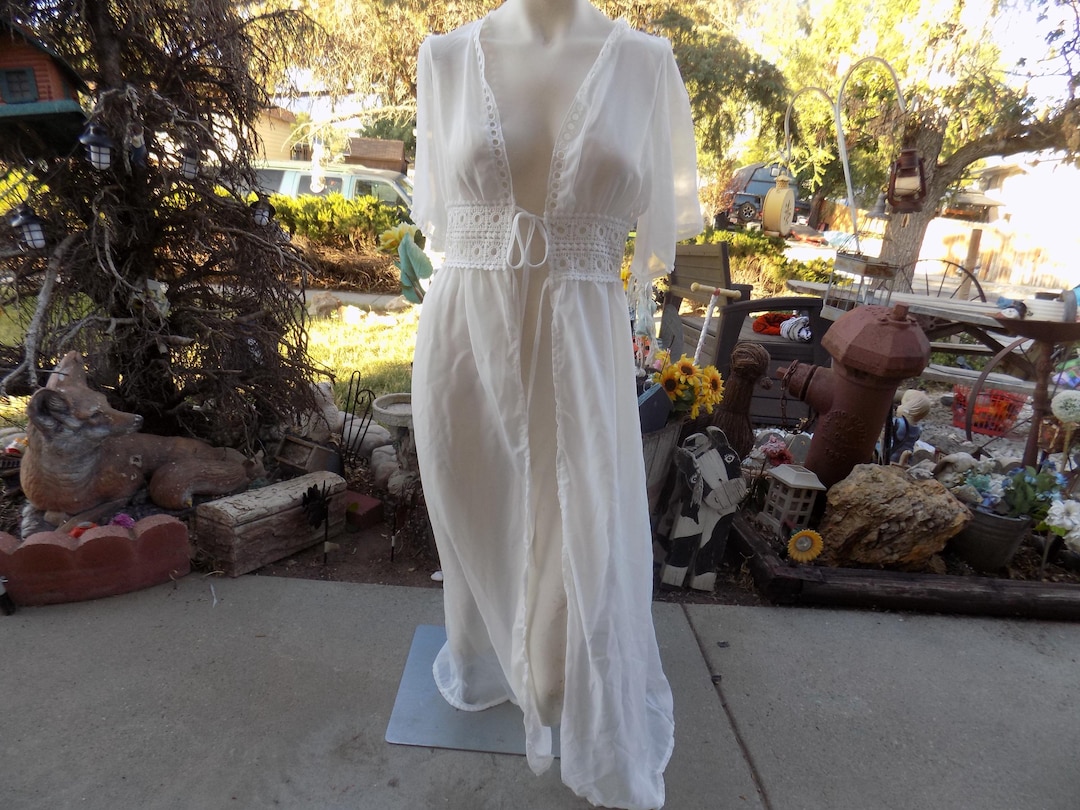 Robe Long, Flowy, Light Weight, Wedding Romantic, White Robe, Gift ...