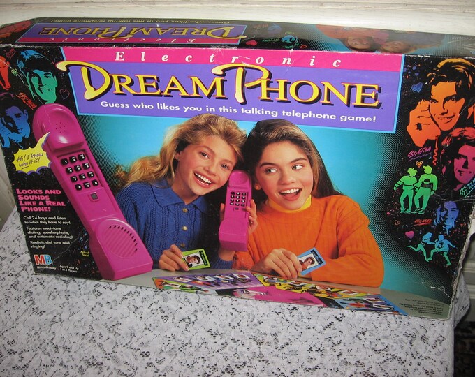 ELECTRONIC DREAM PHONE Board Game Miltion Bradley Game Ages 9 and up ...