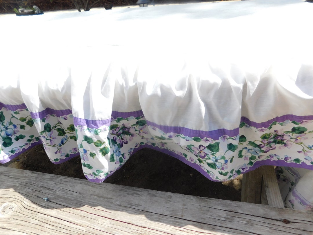 Vintage Pansy Bed Dust Ruffle, Pansy Bed Skirt King Size, Pansies ...