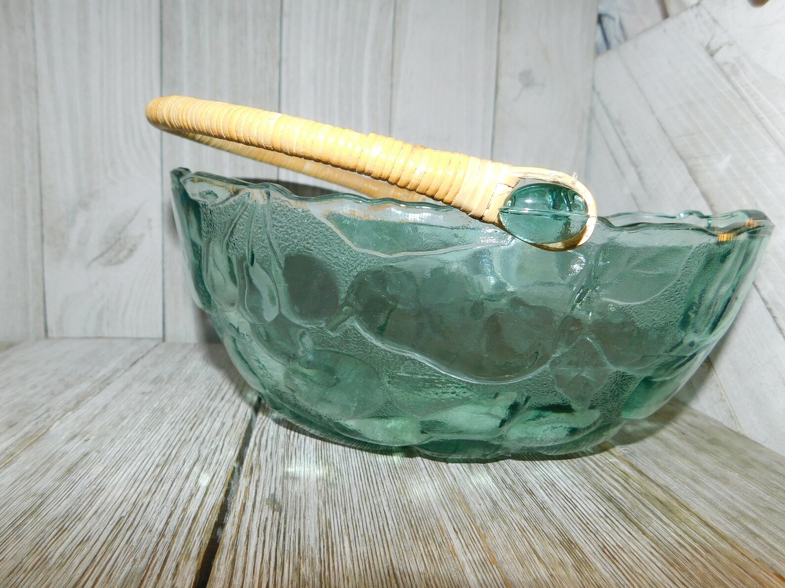 Vtg Fruit Bowl Glass Fruit Bowl Embossed Glass Bowl Wooden - Etsy