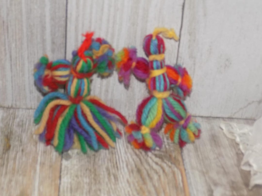 Childs Art Yarn Men, Yarn Figures, Yarn Art, Childhood Memories, Prop ...