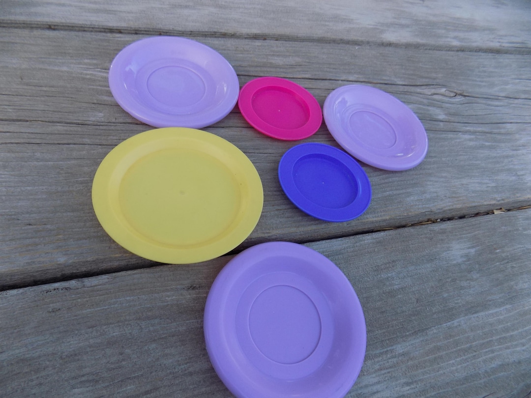 Toy Plates Vintage Toy Plates, Mix and Match, Plastic Toy Dishes ...