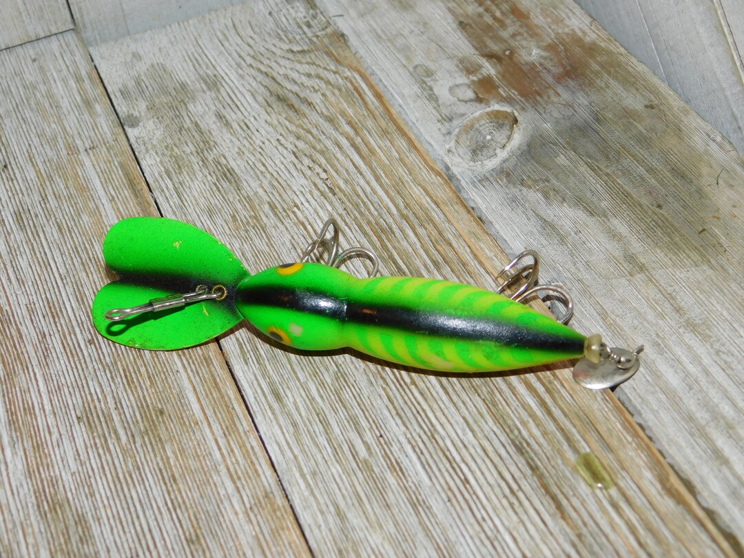 Fish Hook, Vtg Orange Green Large Fish Shaped Fish Hook, Fishing ...