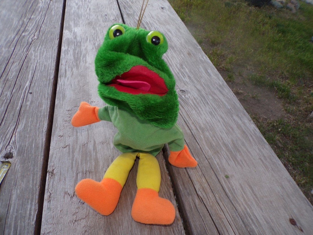 Frog Puppet, Hand Puppet, Green Frog Puppet, Puppet W Legs, Vintage ...