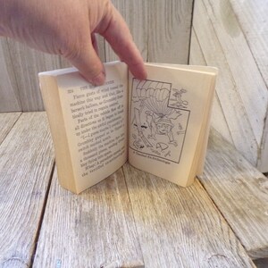 The Road Runner Flip It Cartoons See Em Move, Paperback Book Cartoons ...