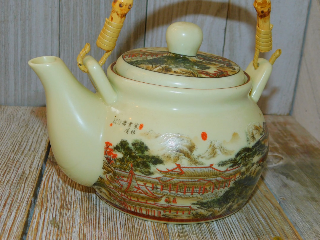 Teapot Asian Teapot Made in China, Vtg Small Teapot, Bamboo Handle ...
