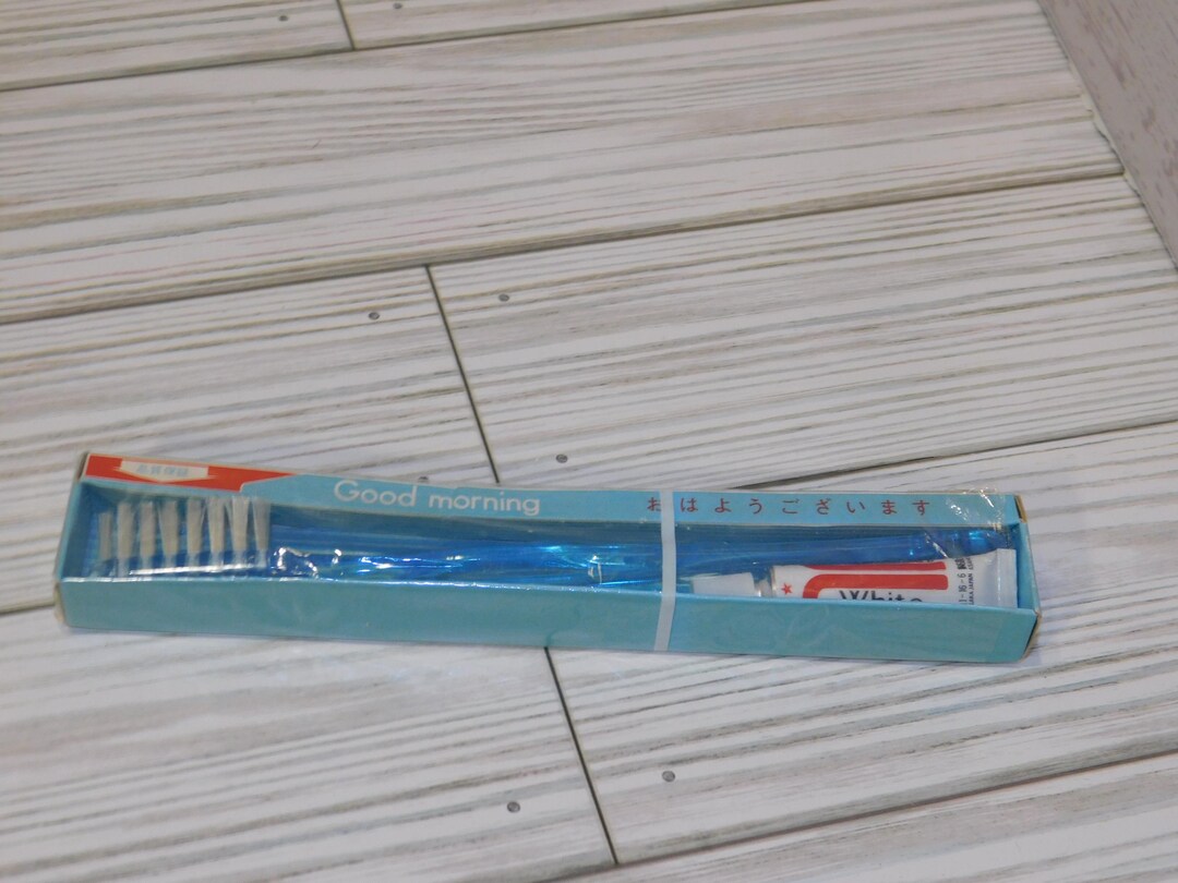 TOOTHBRUSH Vintage New Old Stock, Unopen, Memories, Gift, Prop ...
