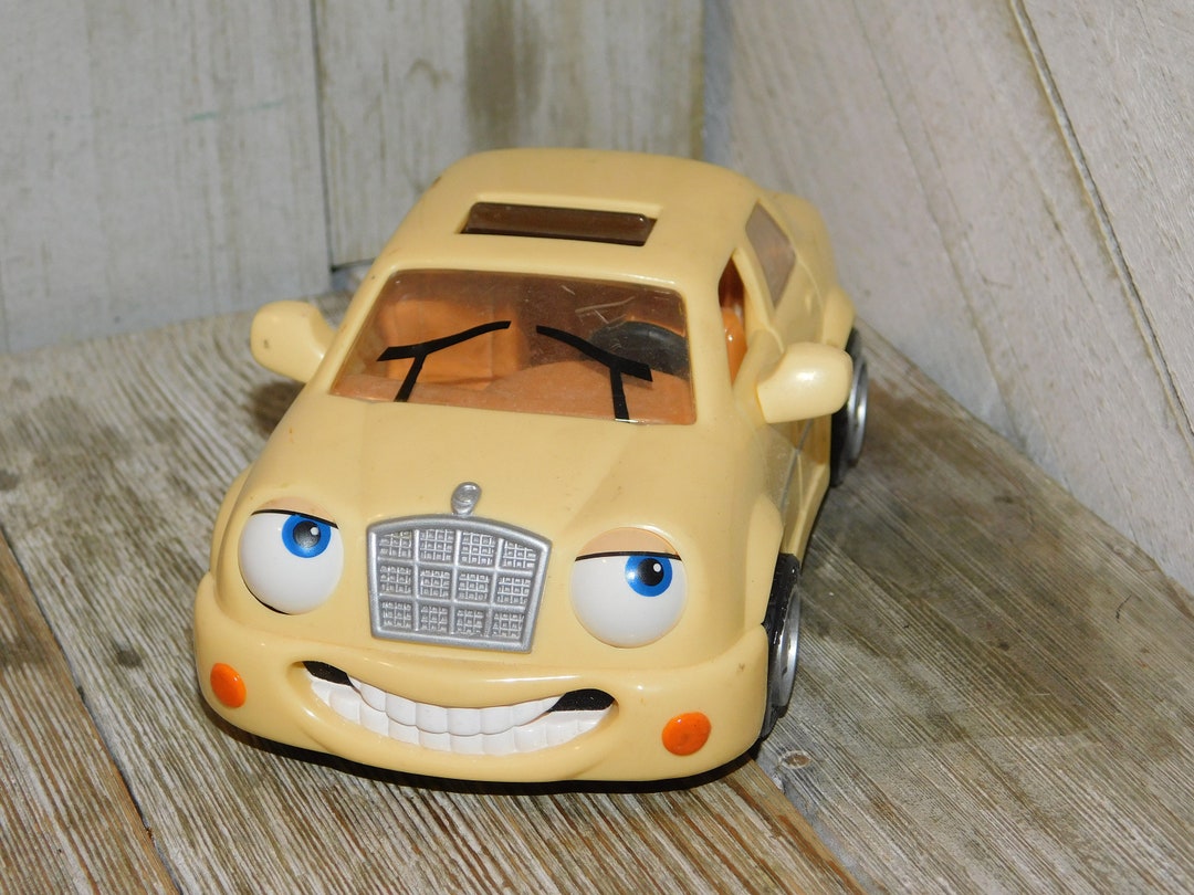 Leslie Lx No 10 1998 Chevron Toy Car, Car W Face Vintage Toy Car ...