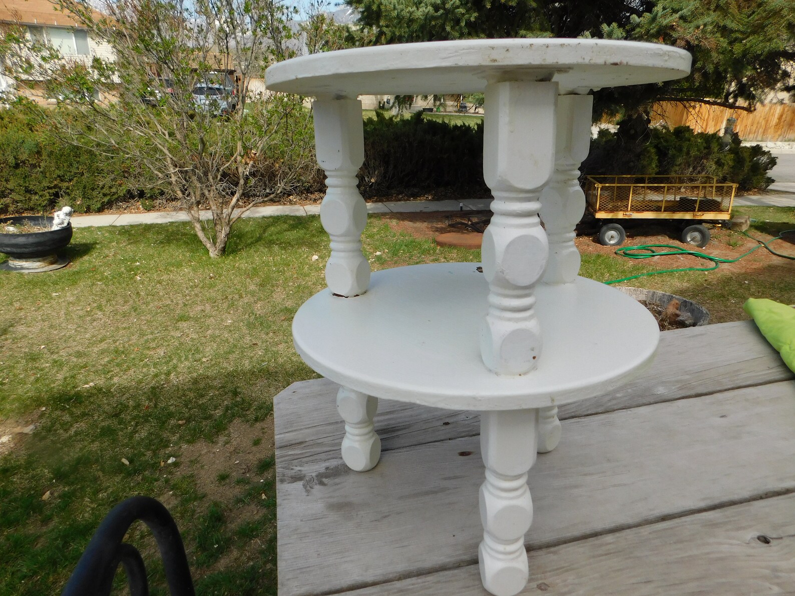 Vintage White Round Wood Table Spindle Table End Table | Etsy