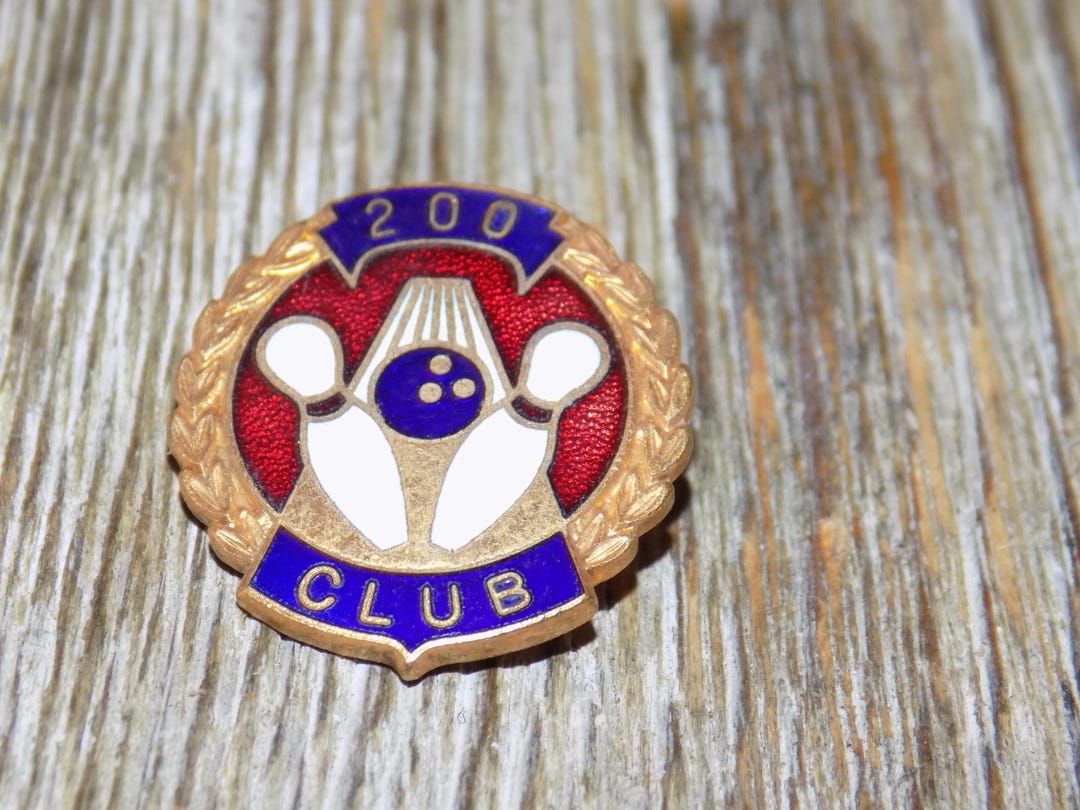 BOWLING 200 CLUB Pin, Tie Tack, Bowling, Gift, Prop ...