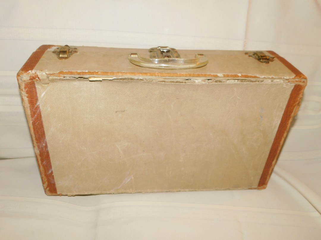 Vintage Old WORN Doll Case, Vintage Doll Trunk, Vintage Case, Red White ...