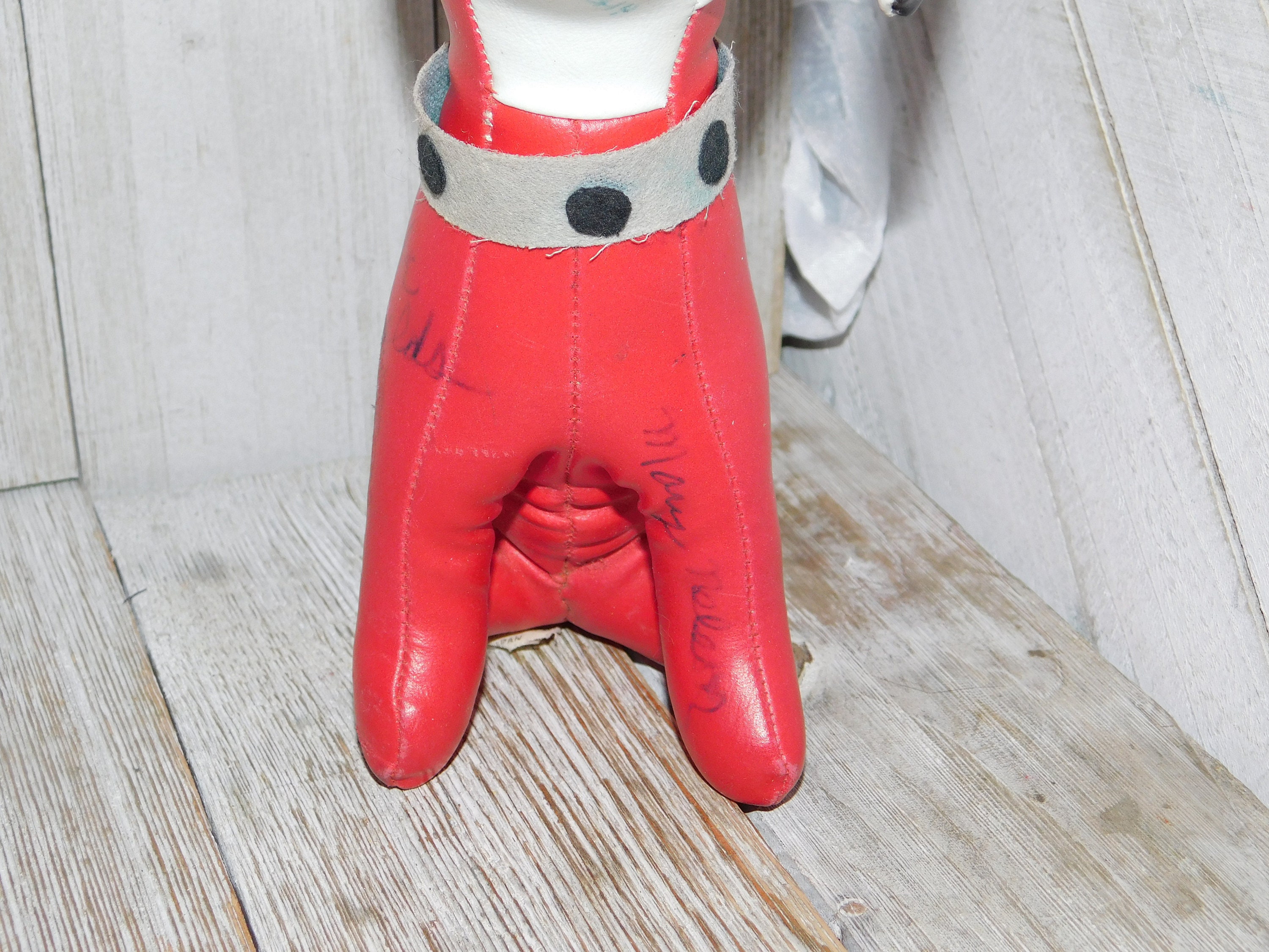 Vinyl Signature Red and White Dog, Vintage Toys, Vintage Toy Dog ...