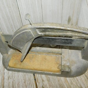 Vintage Tile Cutter, Vintage Tools, Home Remodeling Tools, Home Decor ...
