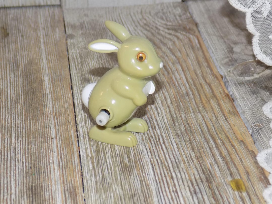 BUNNY Wind up Toy, Vintage Toys, WORKS, Memories, Gift, Prop ...