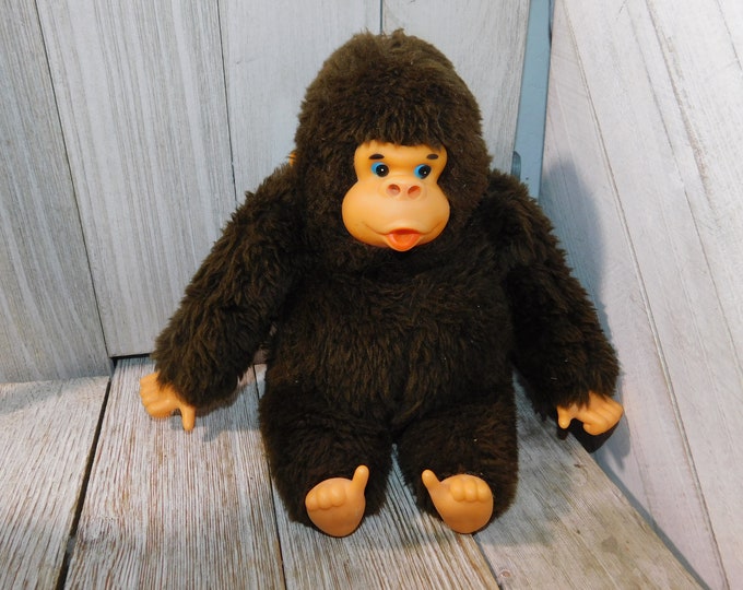 Gilroy Thumb Sucking Gorilla, Monkey Gorilla, Vintage Thumb Sucking ...